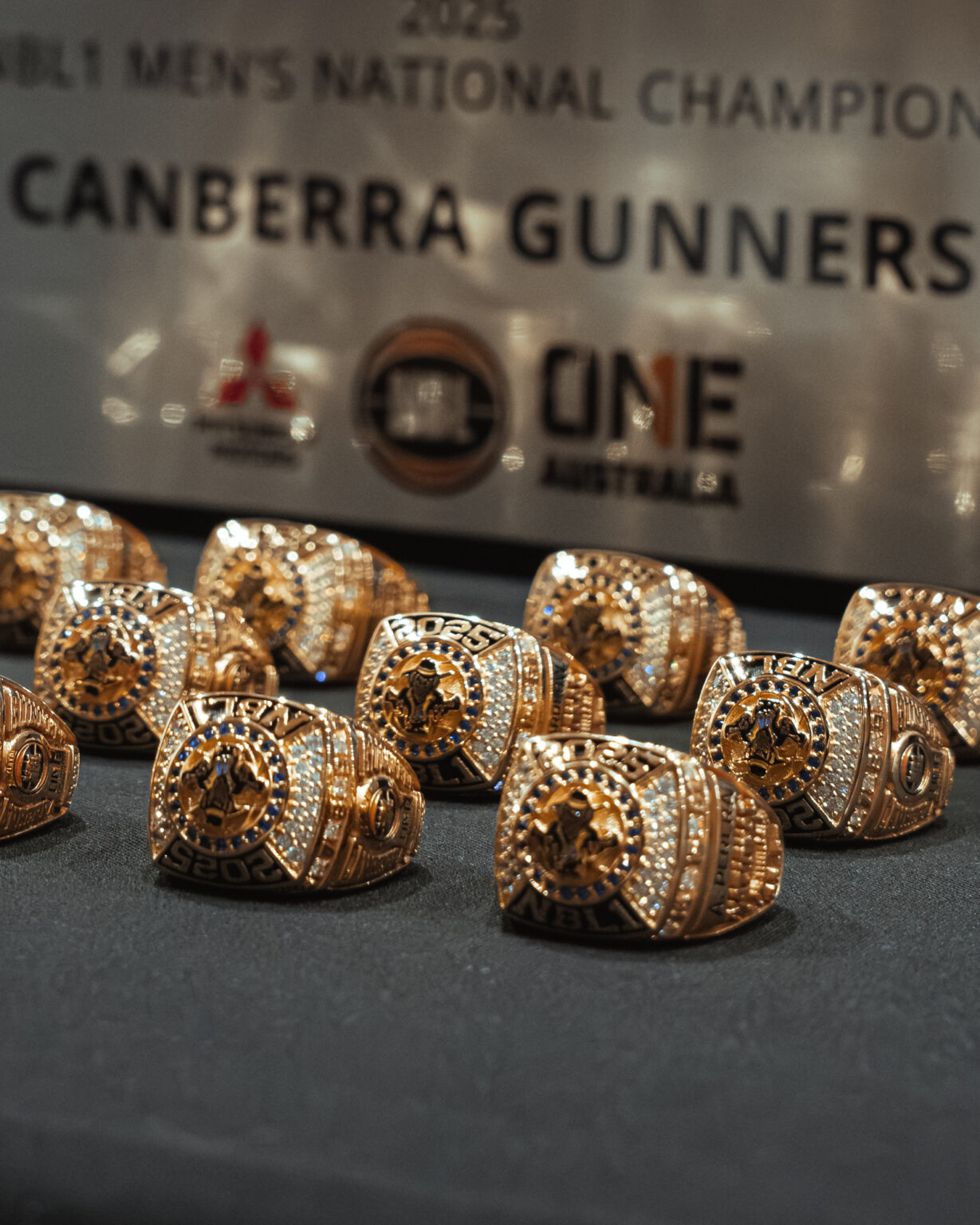 Gunners get their bling - Basketball ACT